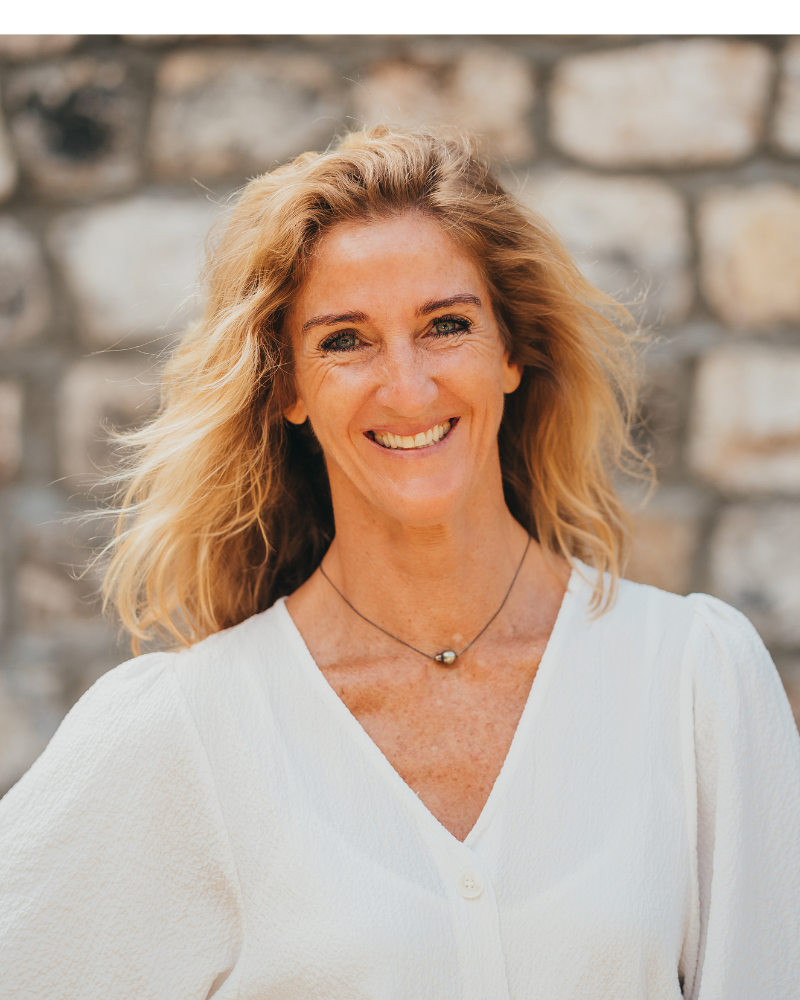Discover all the members of the BARNES Mauritius team